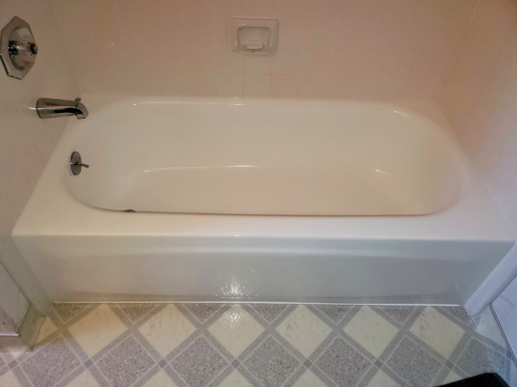 Bathroom Refinishing Before & After Gallery | 24hour Bath Inc.